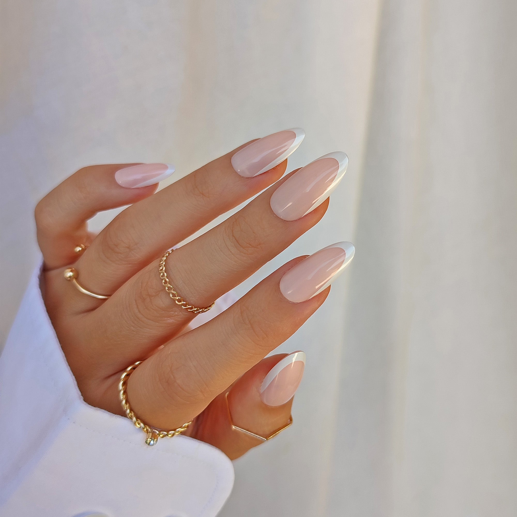 Unghii false și unghii press on Instant Nails